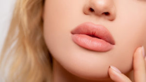 Russian Lips: alle Infos ꟾ FineSkin